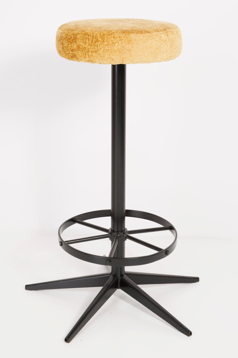 Set of Four Mid-Century Modern Yellow Bar Stools, 1960s For Sale at 1stDibs
