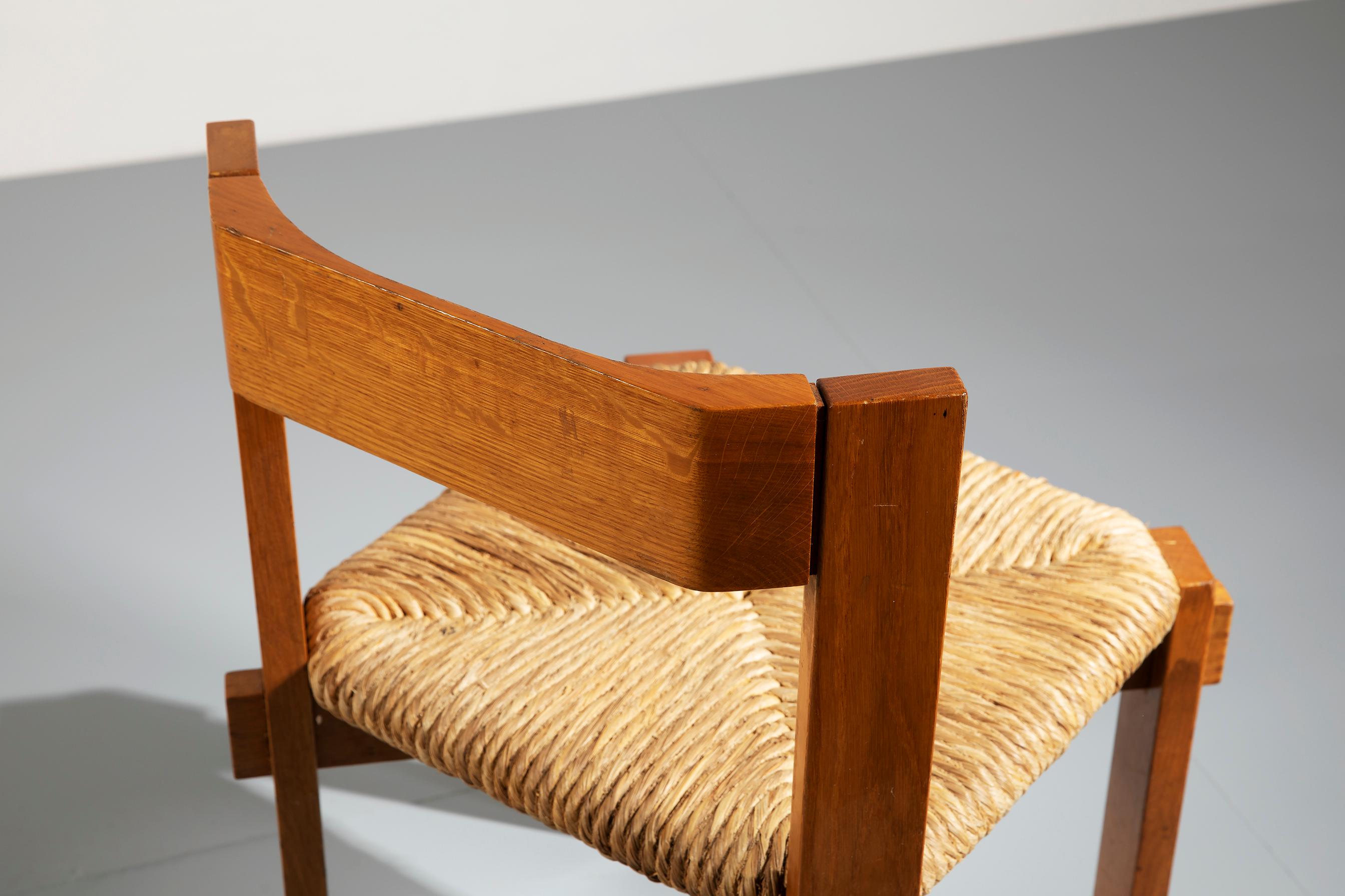 Set of Four Modernist Italian Oakwood and Straw Chairs, 1950s For Sale ...