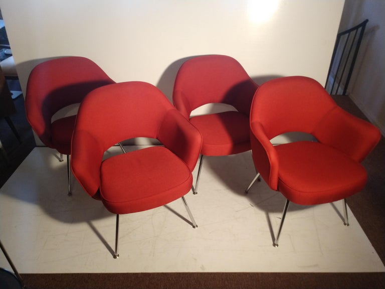Set of Four Saarinen Executive Chairs in Red Knoll at 1stDibs | knoll ...