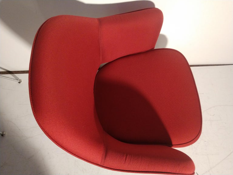 Set of Four Saarinen Executive Chairs in Red Knoll at 1stDibs | knoll ...