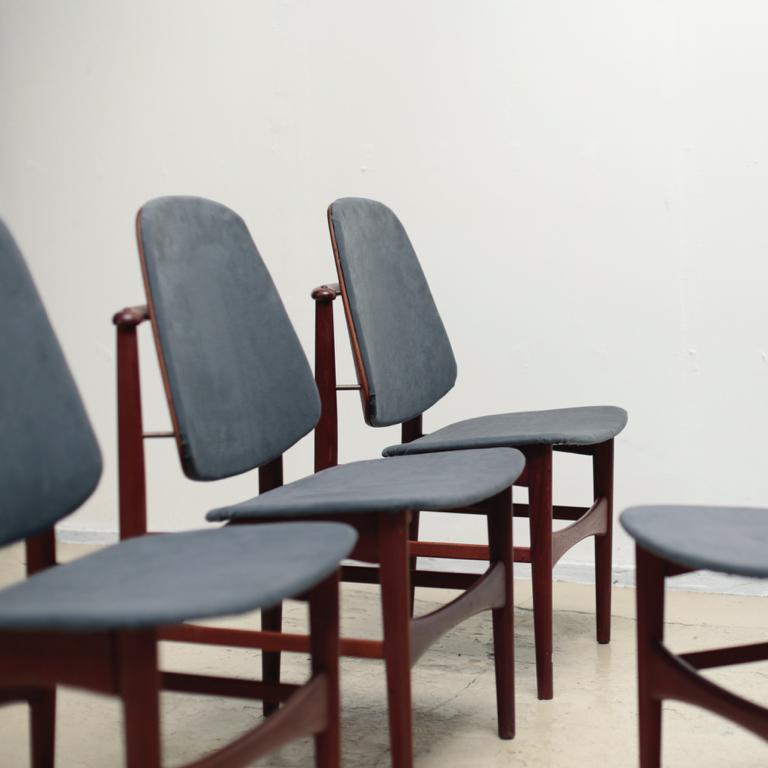 Set of Four Teak Dining Chairs by Arne Vodder for France and Daverkosen ...