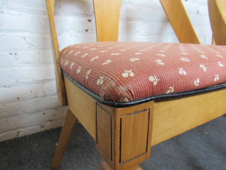 Set of Four Vintage Dining Room Chairs For Sale at 1stDibs