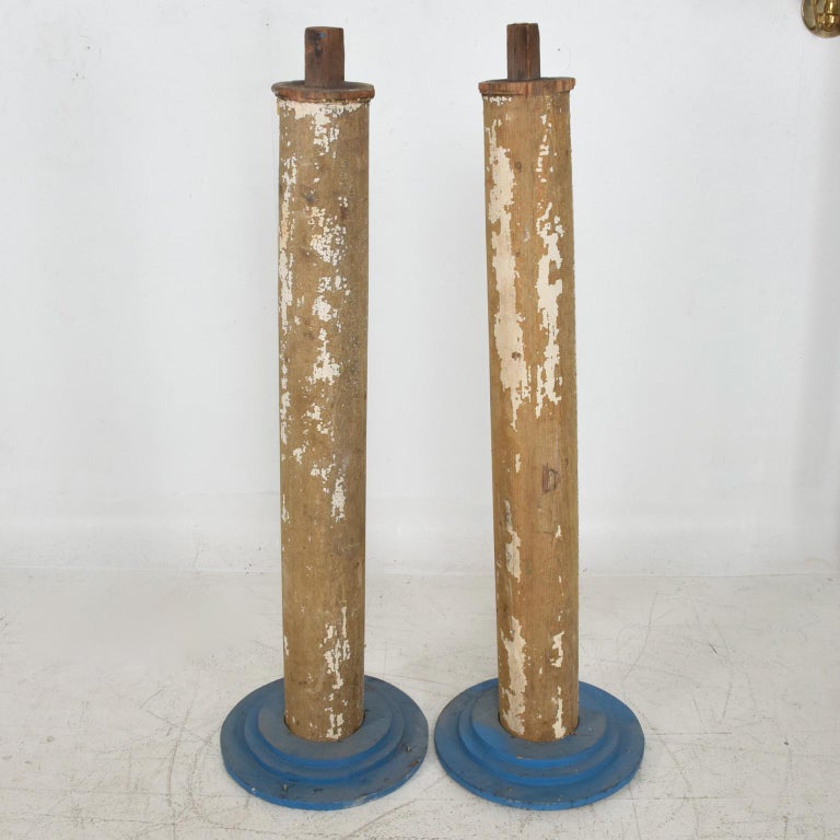 Set of Four Wood Architectural Wood Columns For Sale at 1stDibs