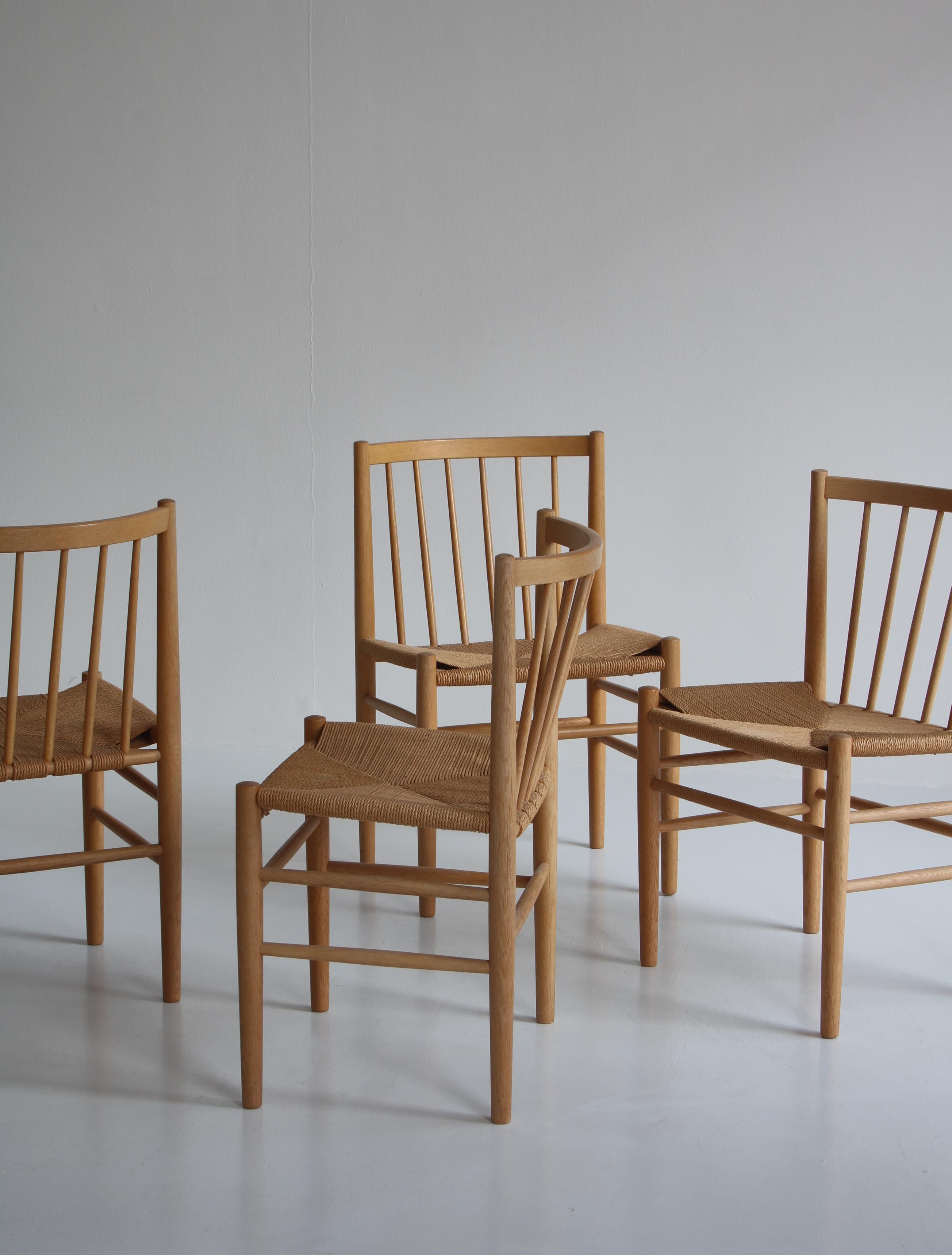 Set of "J80" Dining Chairs in Oak and Paperboard by Jørgen Bækmark, FDB ...