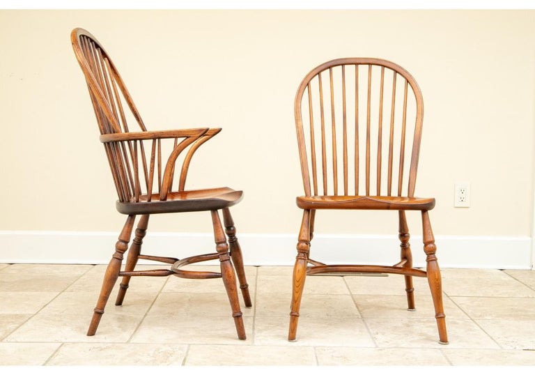 Set of Six Classic Bow Back Oak Windsor Chairs For Sale at 1stDibs