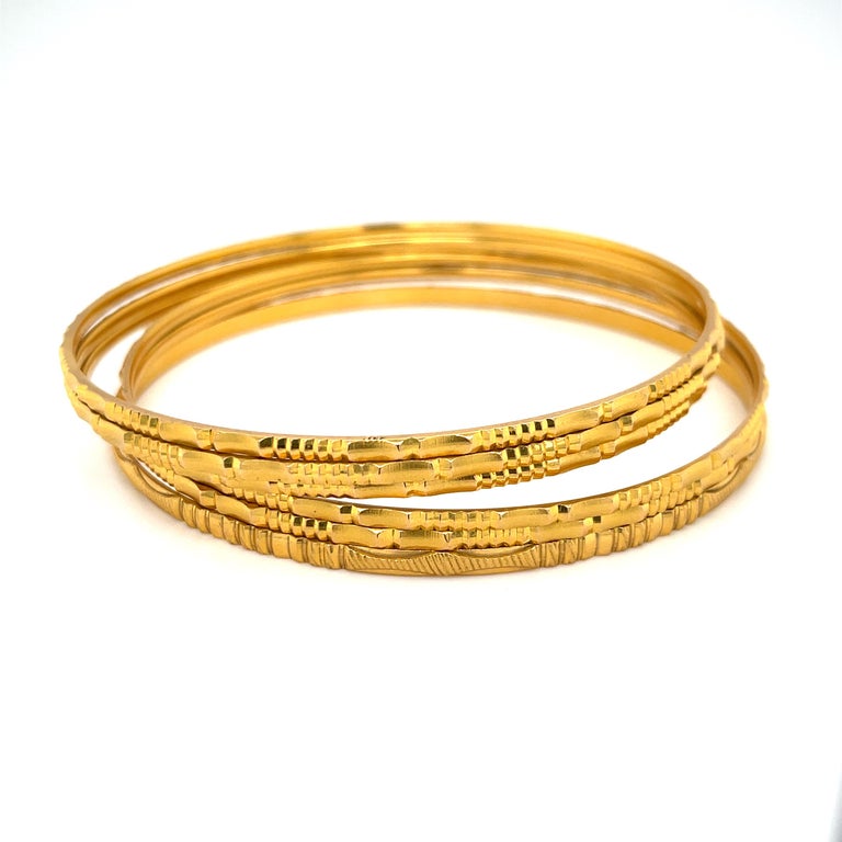 Set of Six Diamond Cut Bangles 22k For Sale at 1stDibs