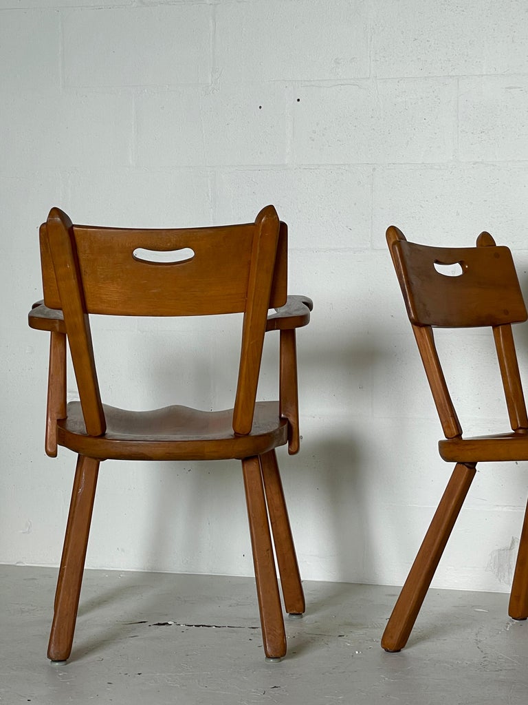 Set of Six Herman De Vries Cushman Colonial Rock Maple Dining Chairs at ...
