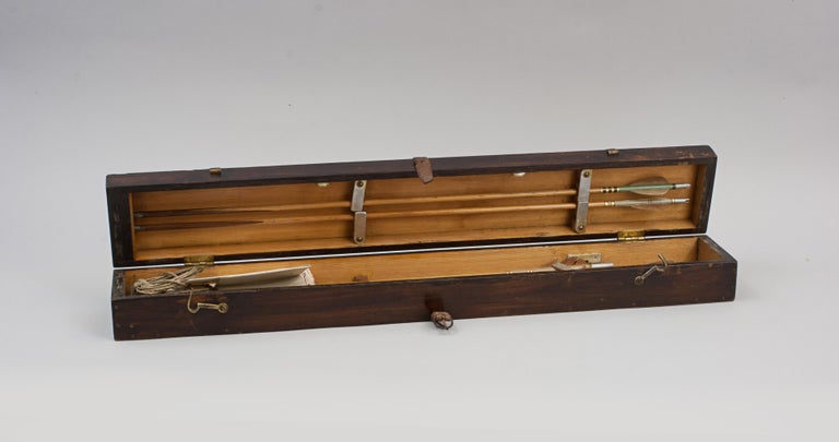 Set of Thomas Aldred Arrows, Archery Arrows in Box For Sale at 1stDibs