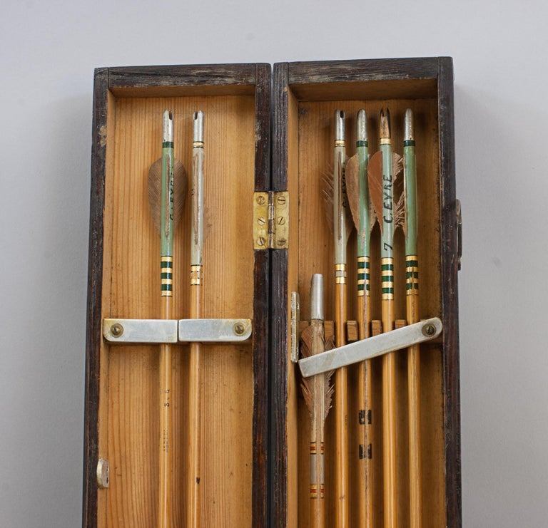 Set of Thomas Aldred Arrows, Archery Arrows in Box For Sale at 1stDibs