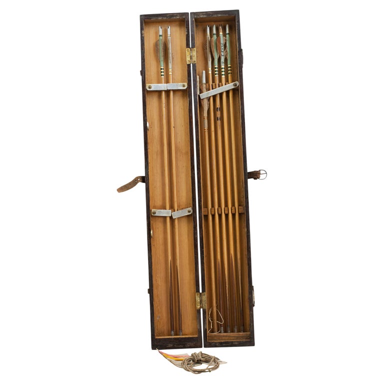 Set of Thomas Aldred Arrows, Archery Arrows in Box For Sale at 1stDibs