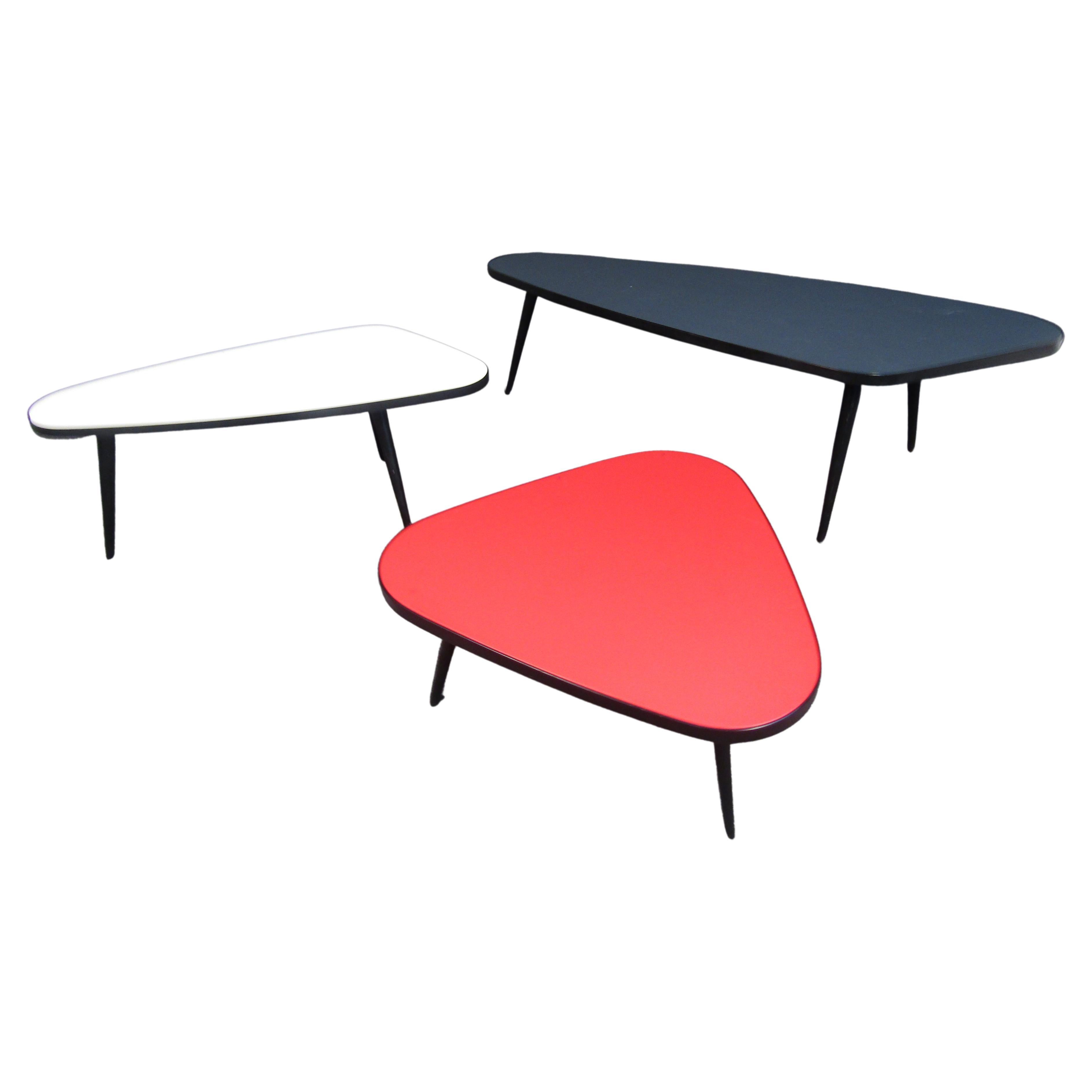 Squares Sharped Gold Side Table Set of Three For Sale at 1stDibs