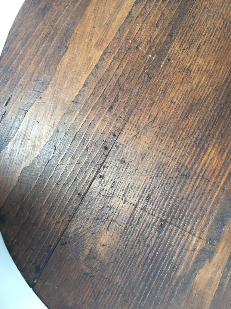 Set of Three Large Round Pine Cutting Boards with Handle at 1stDibs
