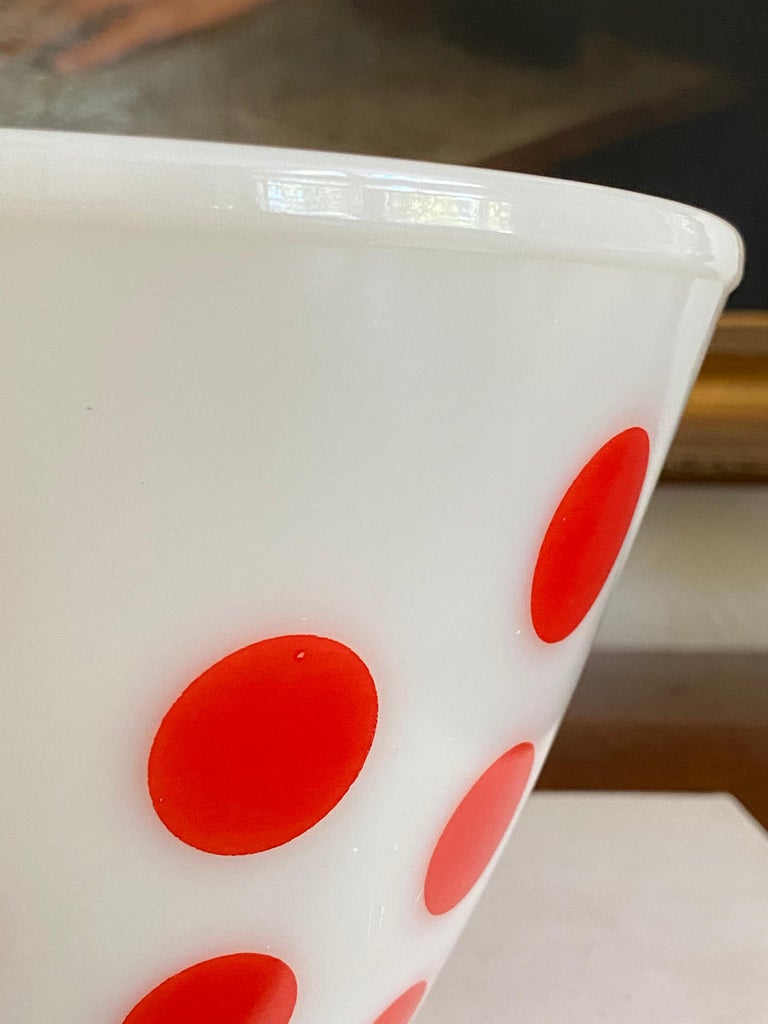 Set of 3 Mid Century Pyrex Glass Bowls, Fire King Brand- Red Dot decor ...