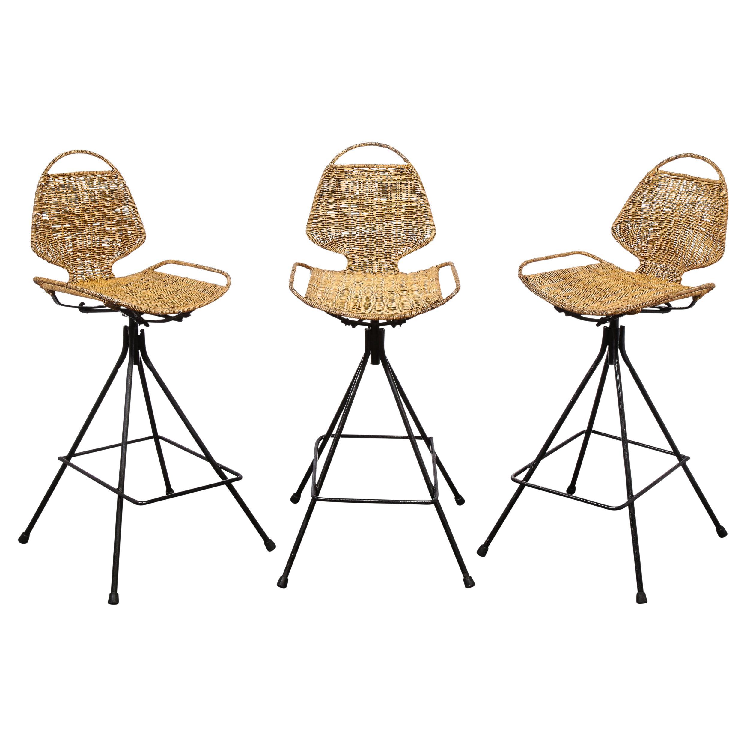 Set Of Wicker And Iron Bar Stools In The Style Of Arthur Umanoff At 1stDibs set-of-wicker-and-iron-bar-stools-in-the-style-of-arthur-umanoff-at-1stdibs