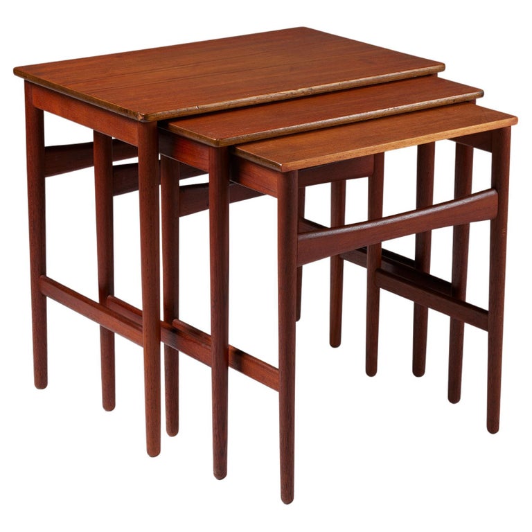 Set of three teak nesting tables model AT-40 designed by Hans J. Wegner ...