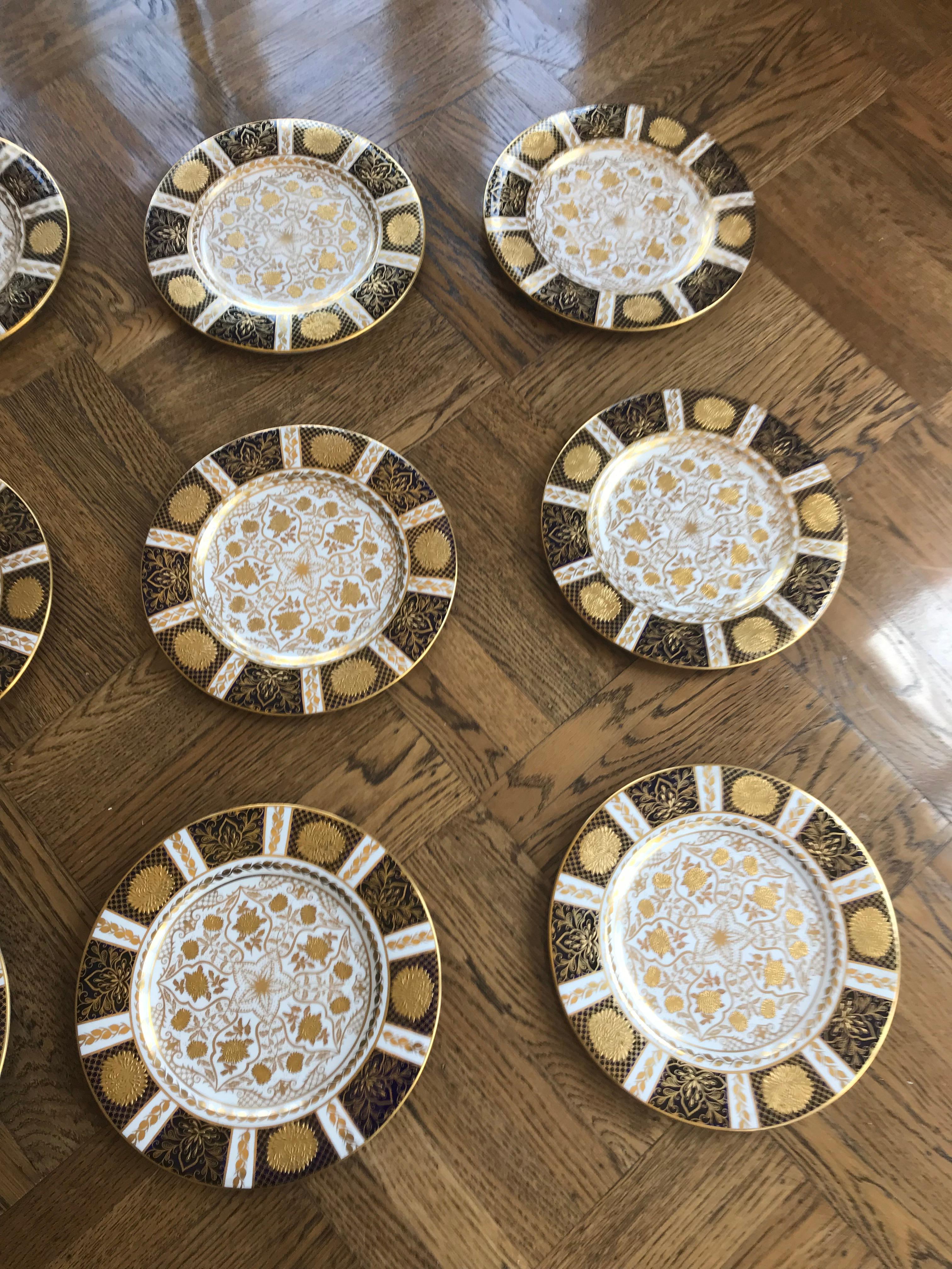 Set of Twelve T. Goode and Co. Dinner Plates at 1stDibs