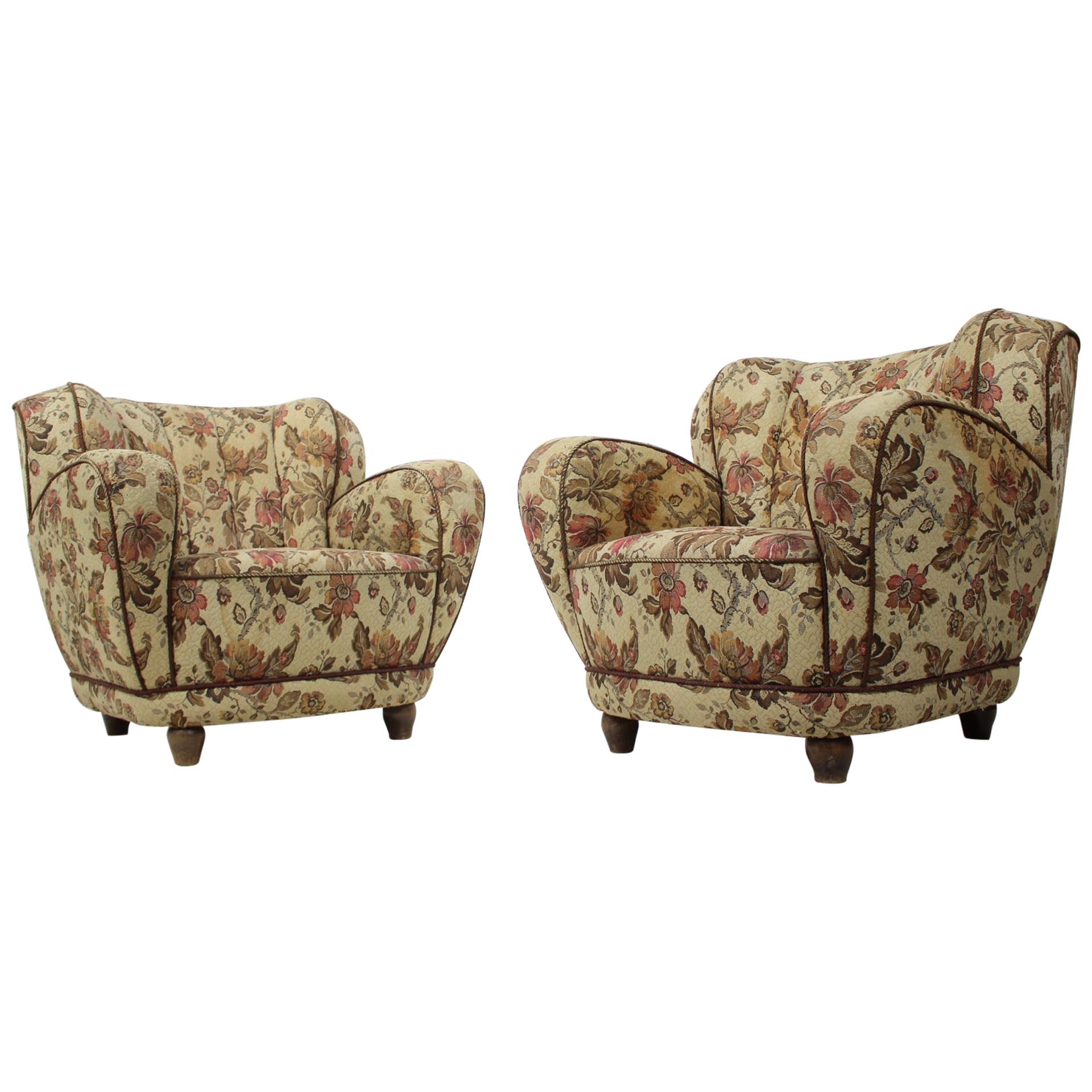 Classic George Smith Club Chair with Art Nouveau Style Fabric at 1stDibs