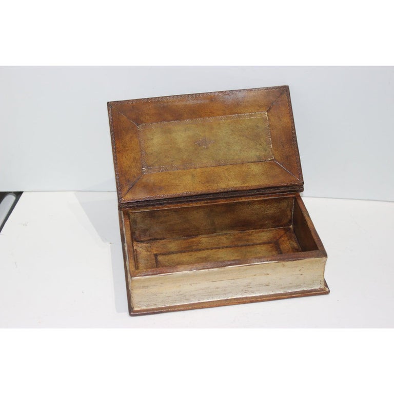 Set of Two Faux Book Boxes at 1stDibs