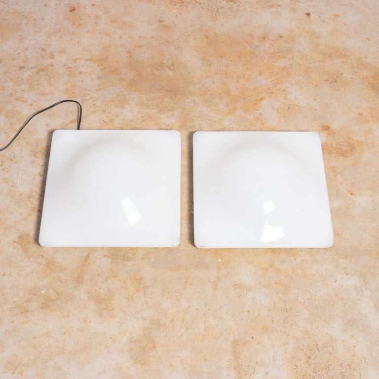 Set of Two IGuzzini Dada Wall Lamp with Rare Metal Diffusers, circa 970 ...