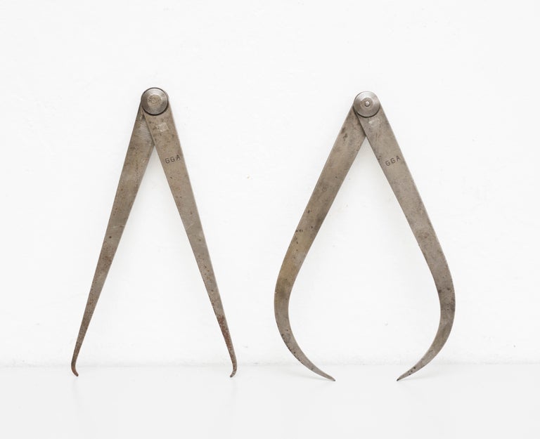 Set of Two Vintage Compass, 1940 For Sale at 1stDibs