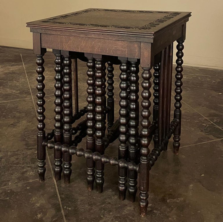 Set of Vintage Spool Leg Nesting Tables For Sale at 1stDibs