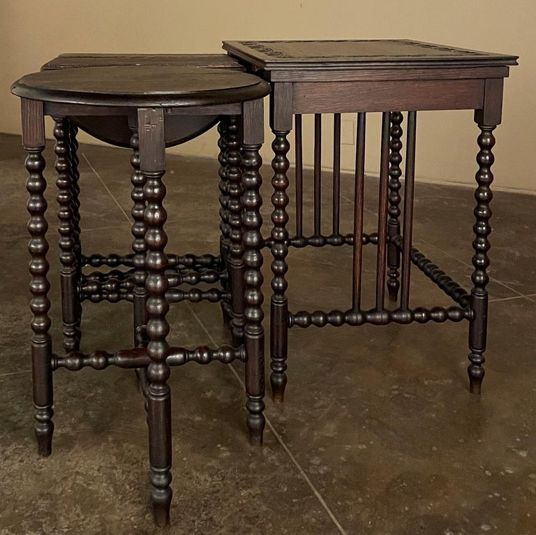 Set of Vintage Spool Leg Nesting Tables For Sale at 1stDibs