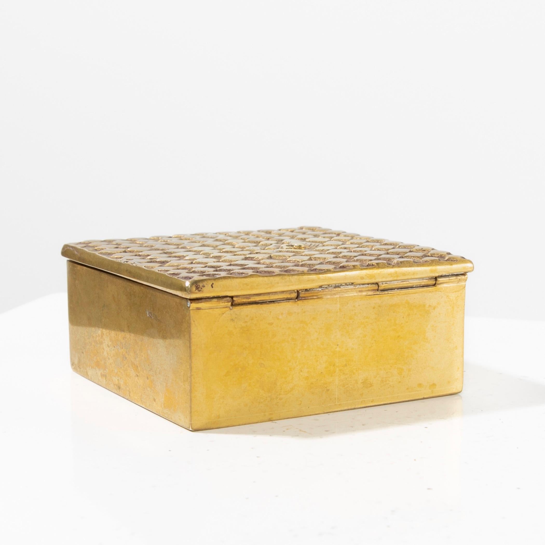 Seul au Monde by Line Vautrin – Gilt bronze box For Sale at 1stDibs