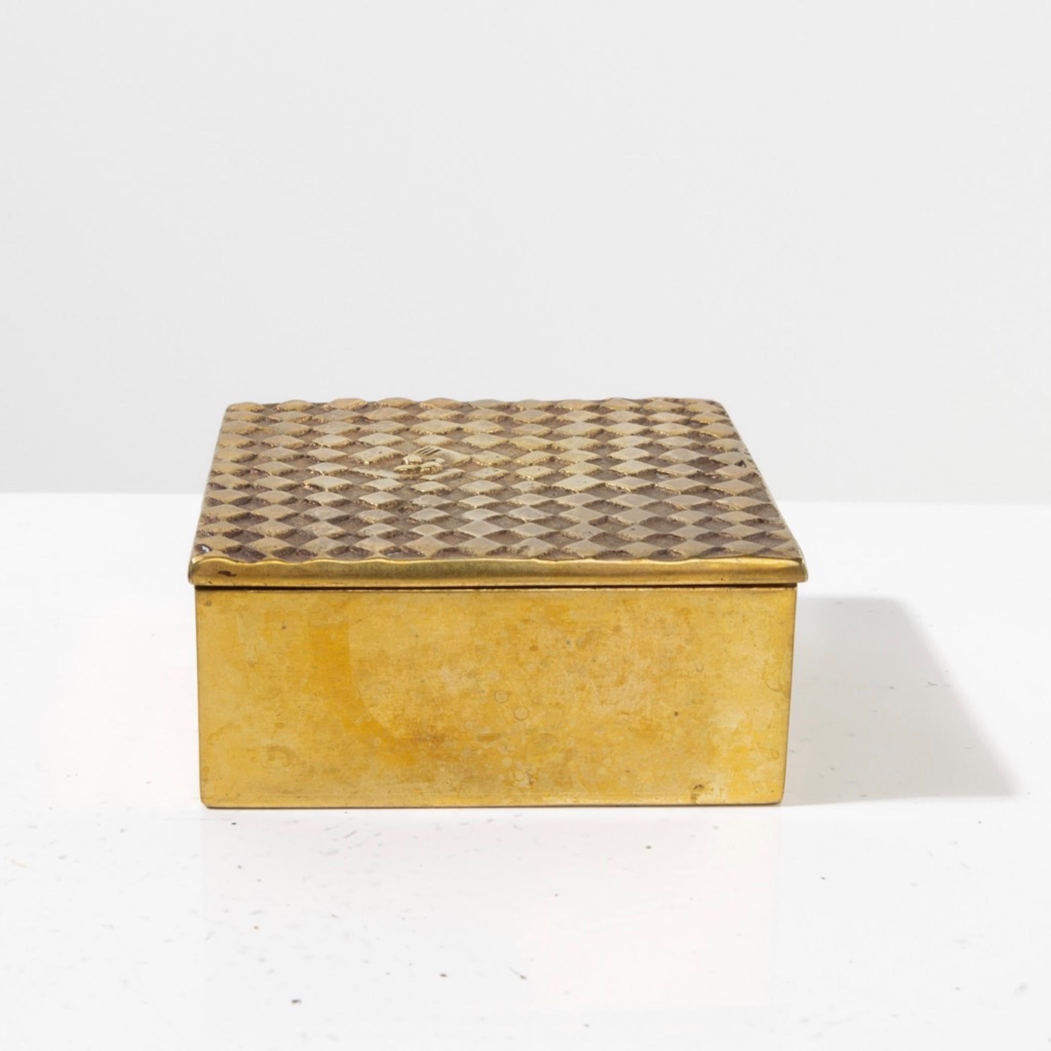 Seul au Monde by Line Vautrin – Gilt bronze box For Sale at 1stDibs