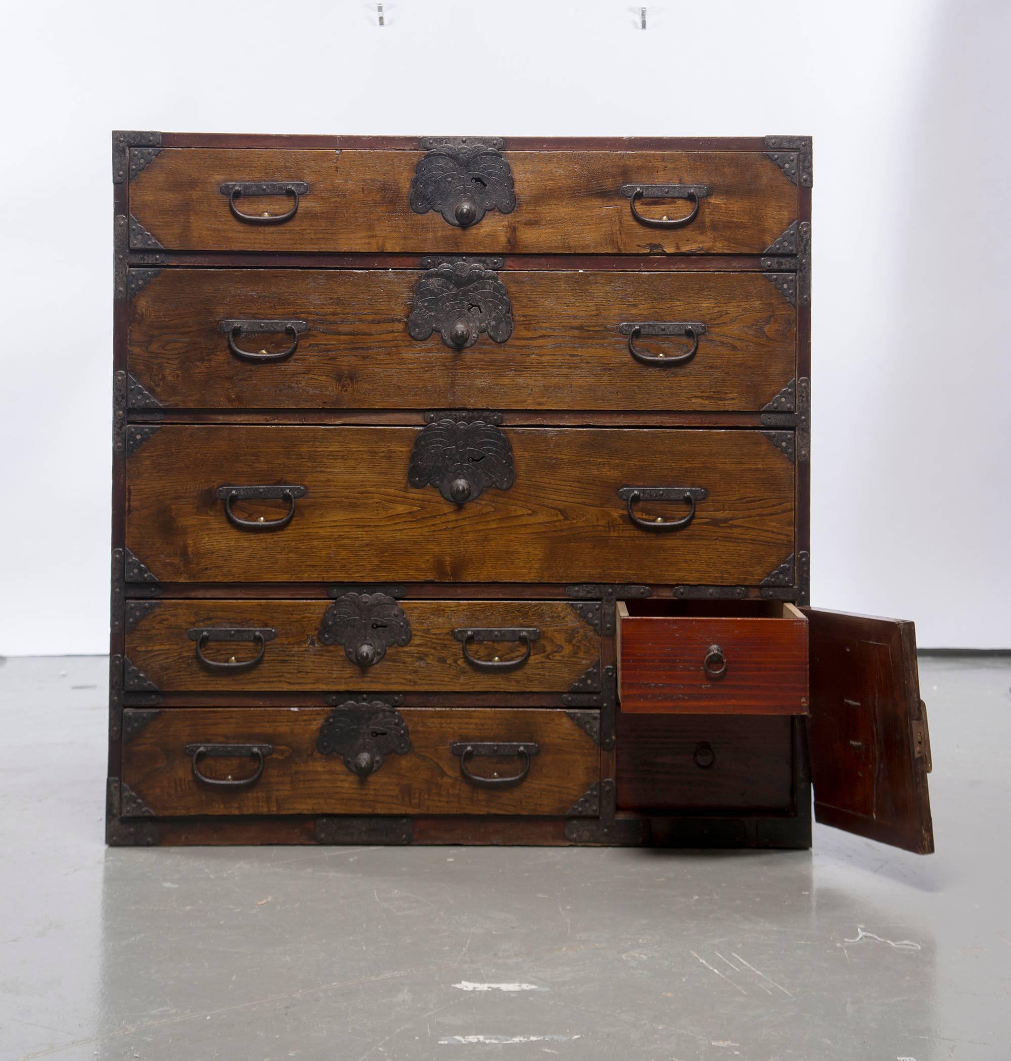 Seven Drawer Japanese Tansu Chest with Iron Hardware at 1stDibs ...