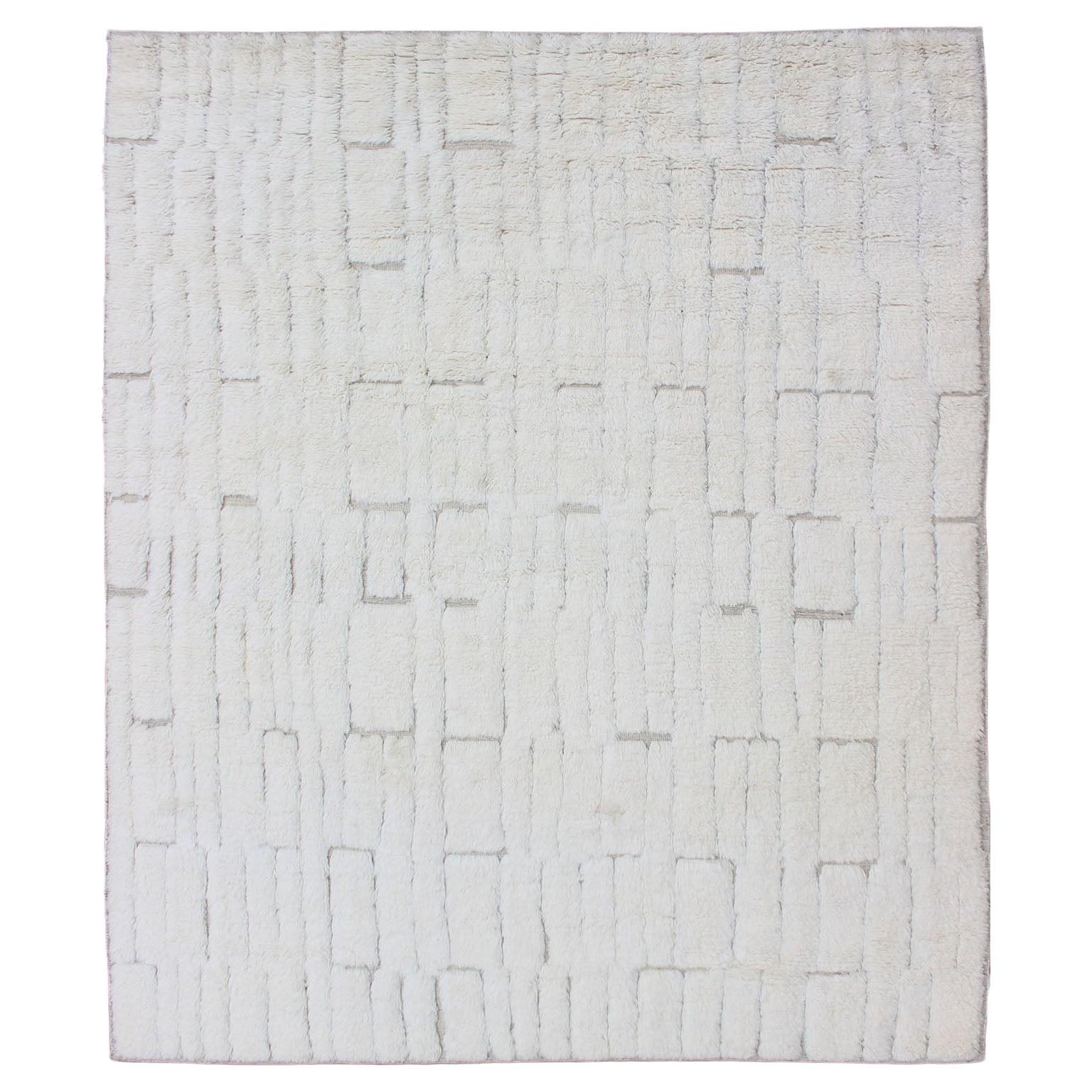 Shag Modern Rug in Minimalist Design In Ivory and Creams With High Pile ...