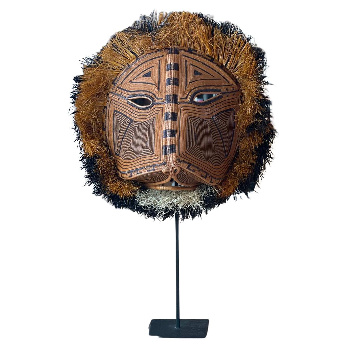 Shananic mask from the rainforest For Sale at 1stDibs