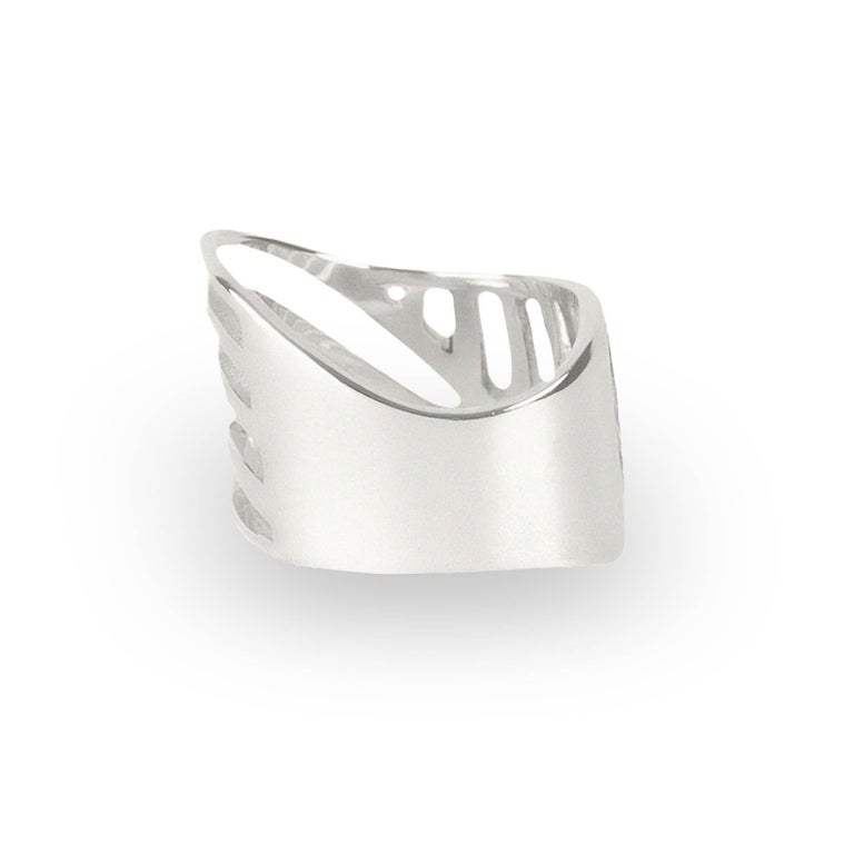 Contemporary Silver Ring For Sale at 1stDibs