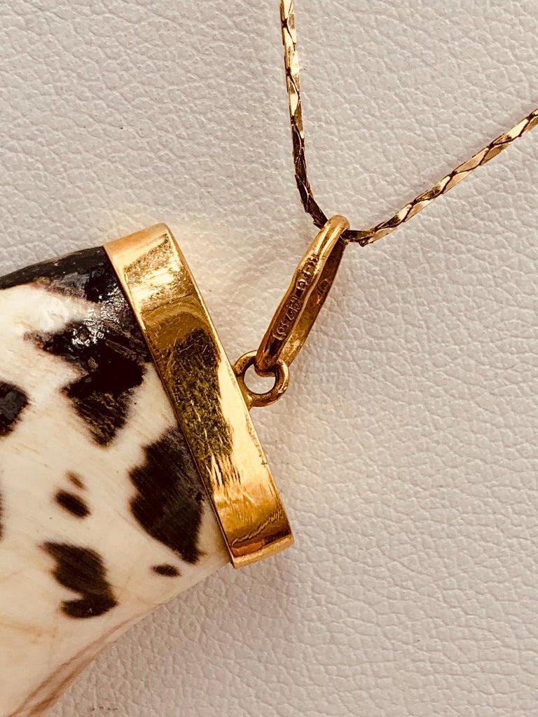 Shell Claw Motif Pendant 18 Karat Gold from Estate of Writer Jackie ...