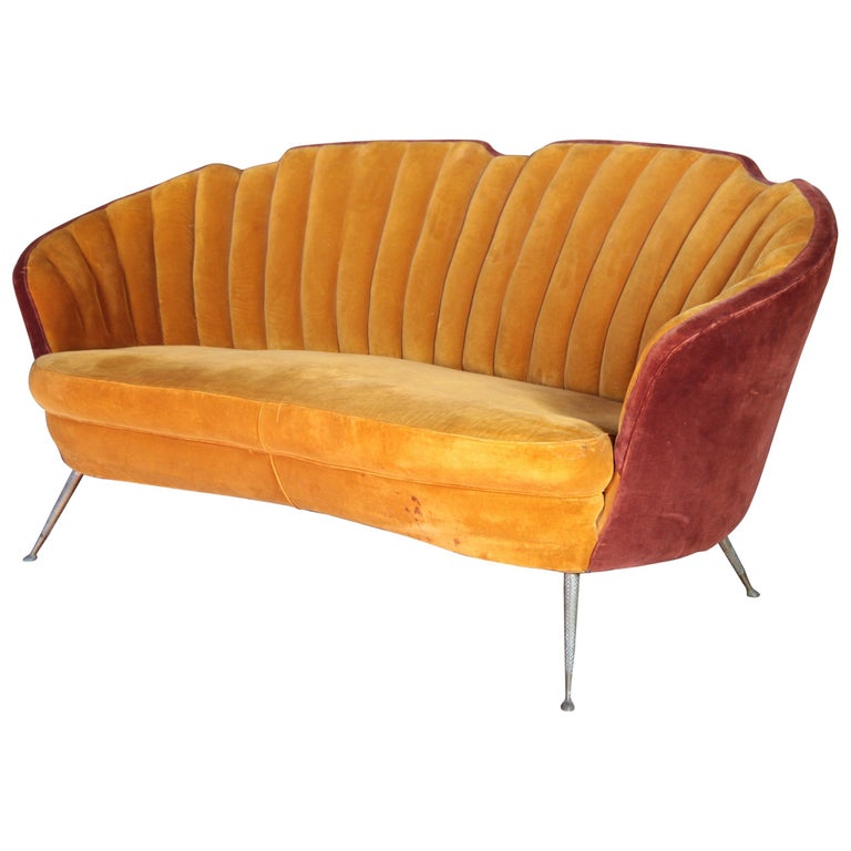 Shell Midcentury Curved Sofa, Brass Cast Feet, Original Velvet, Casa e ...