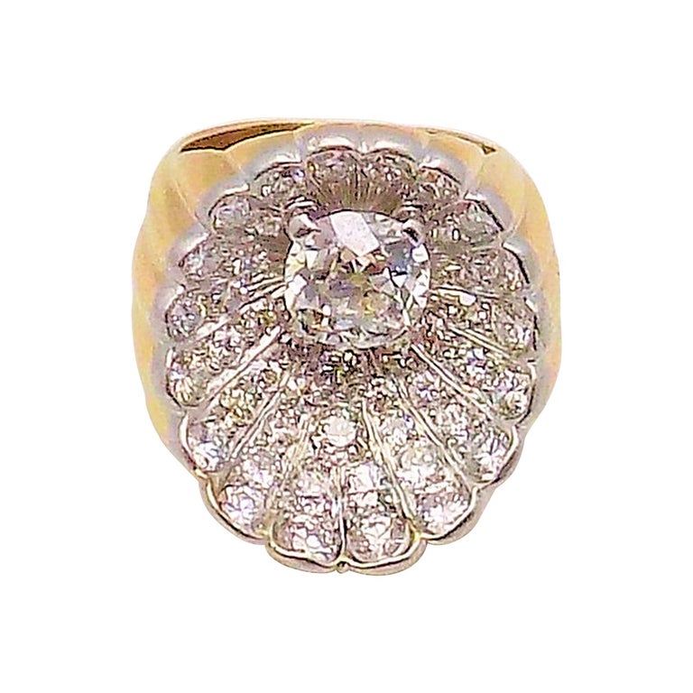 Shell Motif Diamond Ring in 14 Karat Yellow and White Gold For Sale at ...