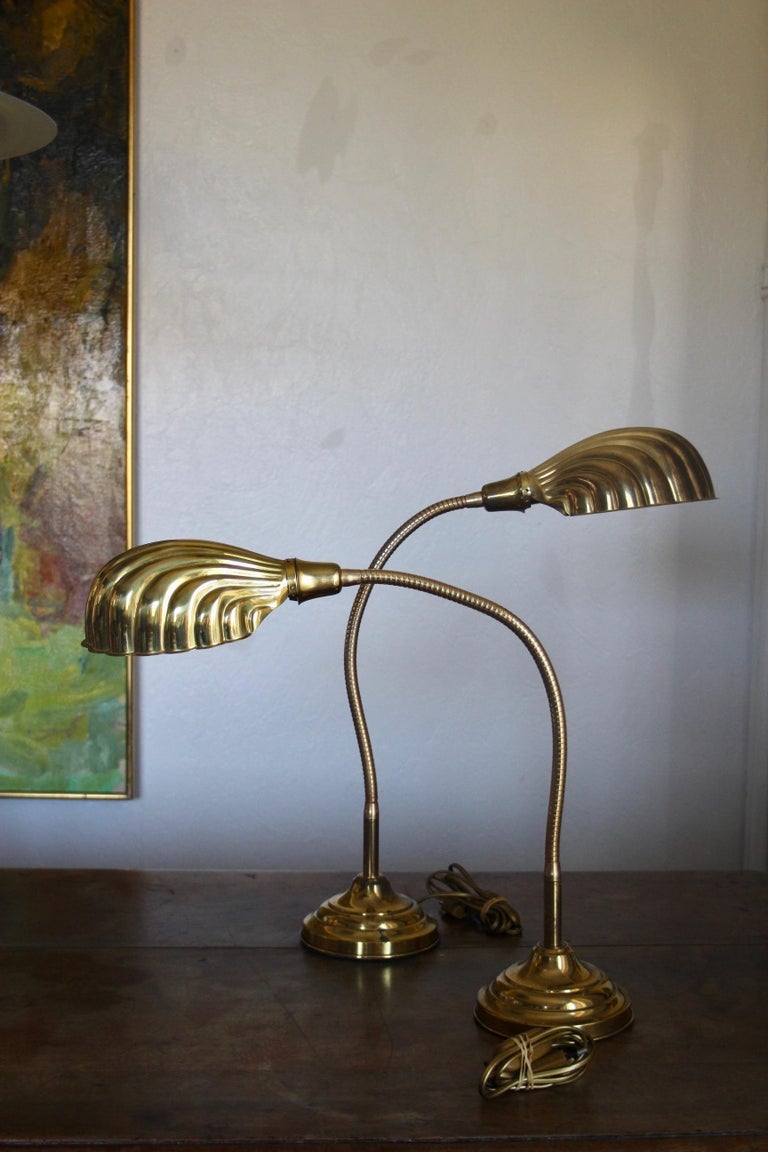 Shell Pair of Table Lamp Gooseneck Lamp, Desk Brass For Sale at 1stDibs