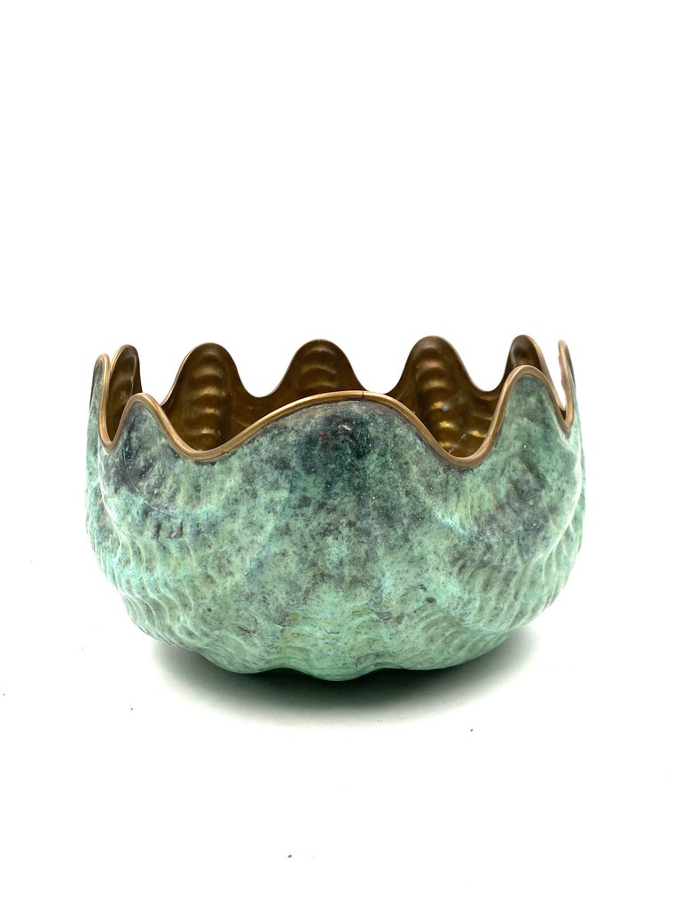 Shell Shaped Large Bowl / Centerpiece, Italy, 1970s For Sale at 1stDibs