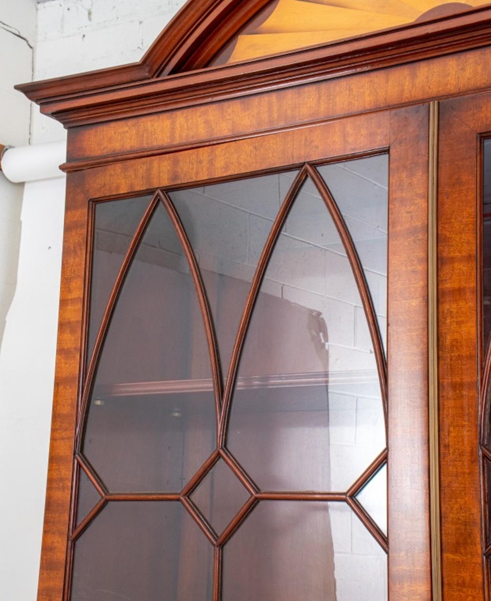 Sheraton Style Mahogany Bookcase Cabinet For Sale at 1stDibs