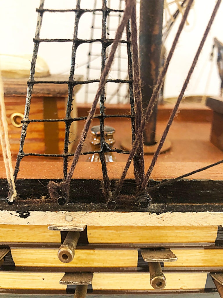 Ship's Model "Spanish Fragata Espanola/Ano 1780" in Acrylic case For ...