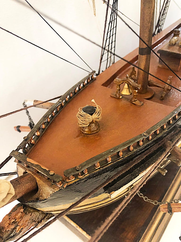 Ship's Model "Spanish Fragata Espanola/Ano 1780" in Acrylic case For ...