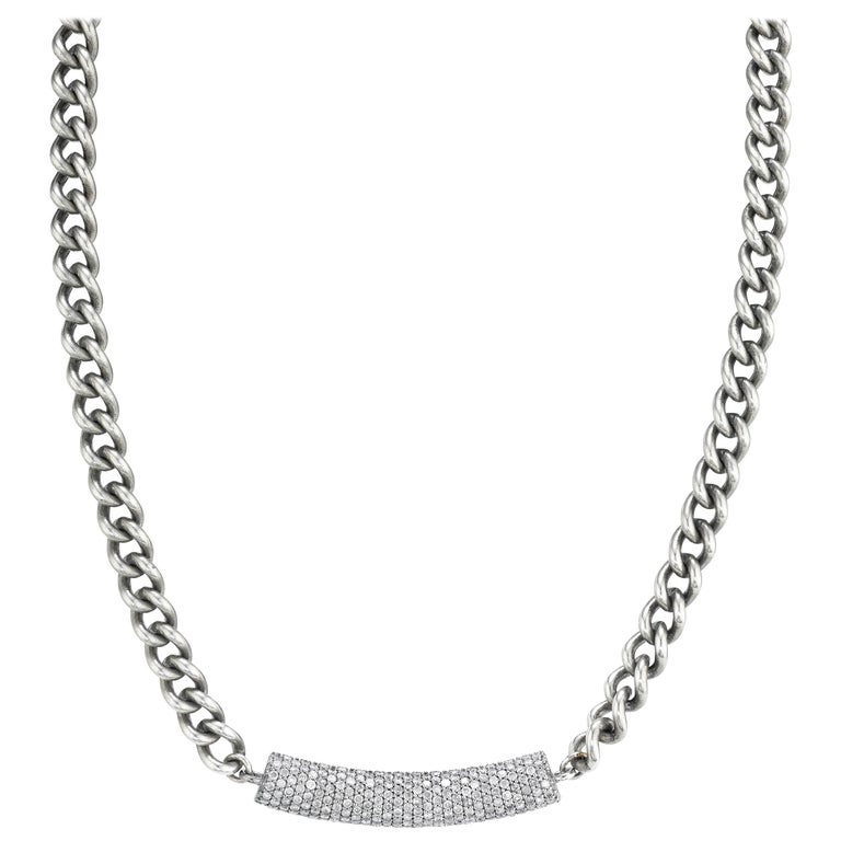 Short Curb Chain Necklace with Diamond Roll Bar For Sale at 1stDibs