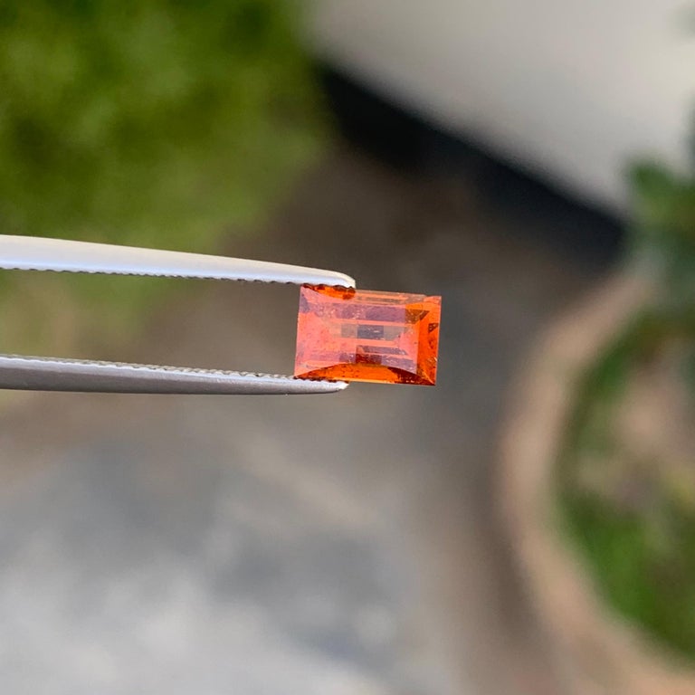 SI Clarity 1.25 Carat Pixel Bar Cut Loose Fanta Orange Spessartine ...