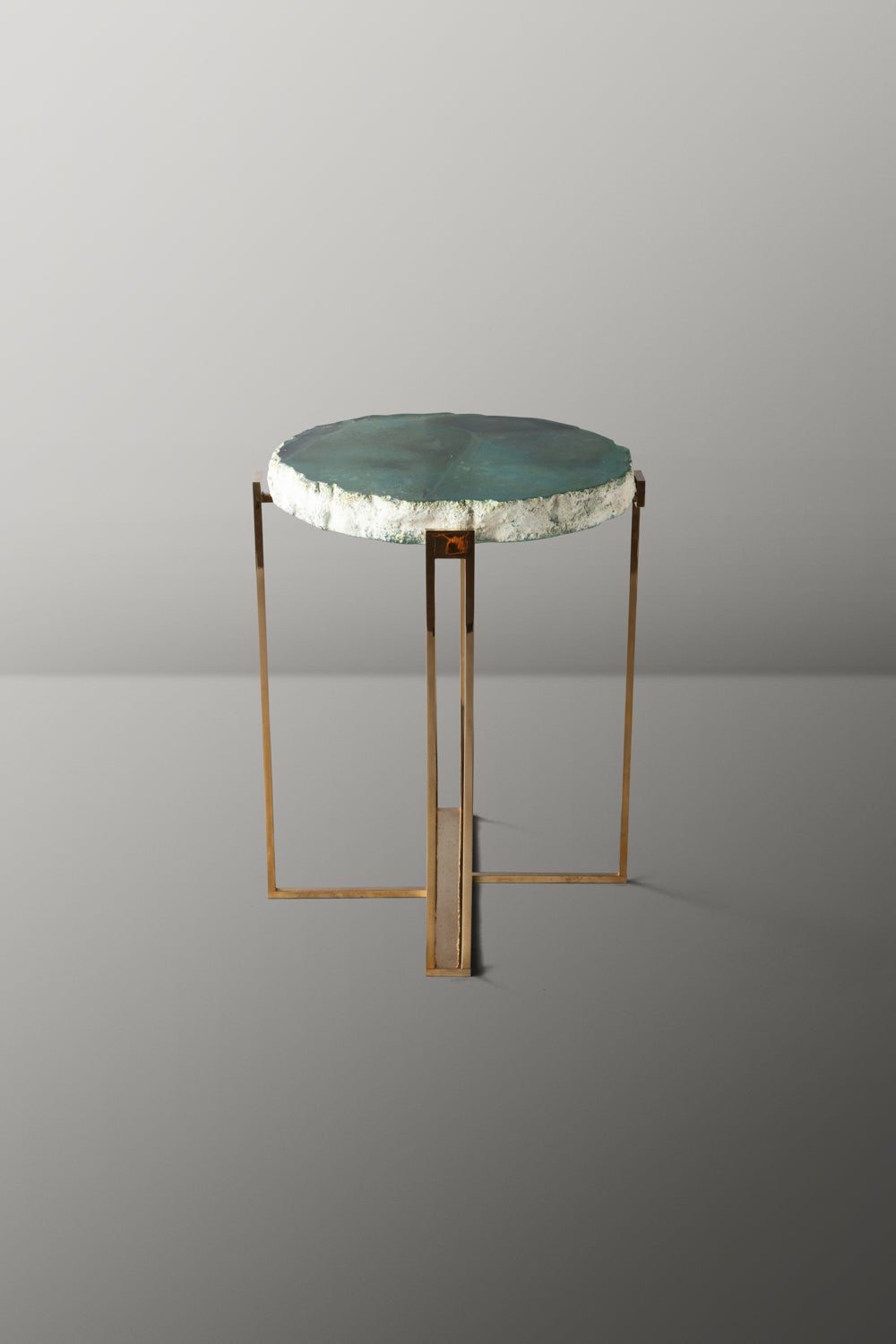 Linea Side Table For Sale at 1stDibs