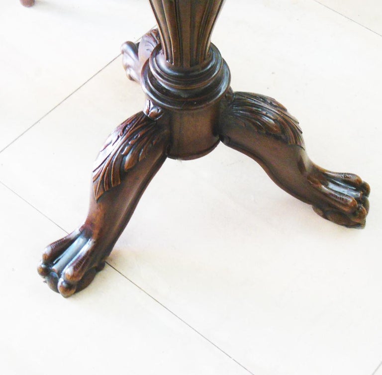 Side Table Round Tripod-Shaped with Lion-Shaped Legs For Sale at ...