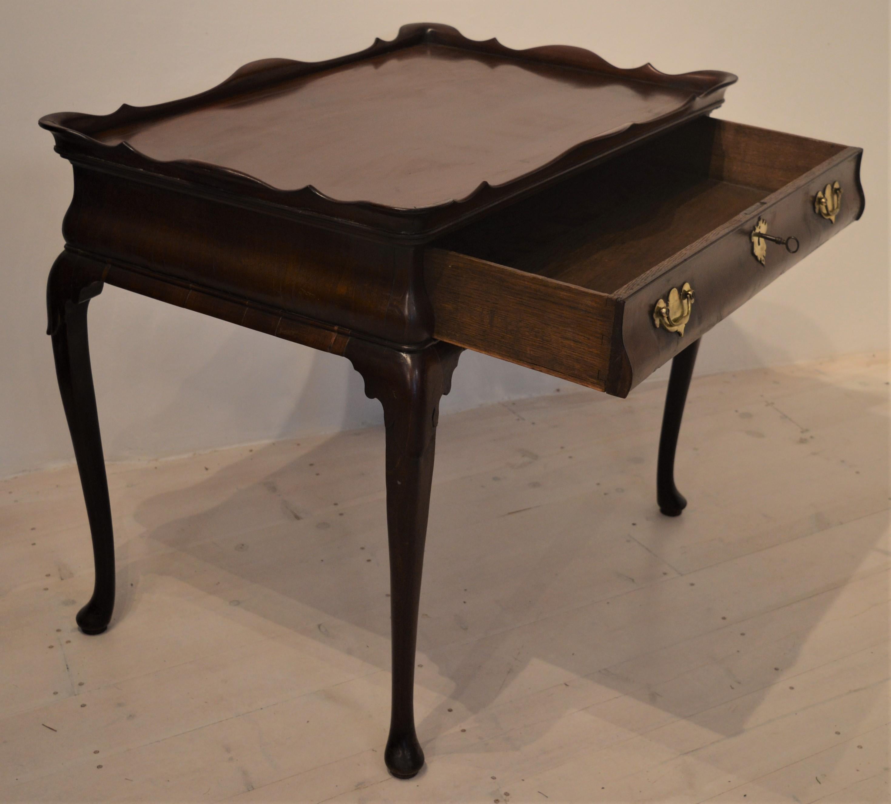 Side Tea Table For Sale at 1stDibs