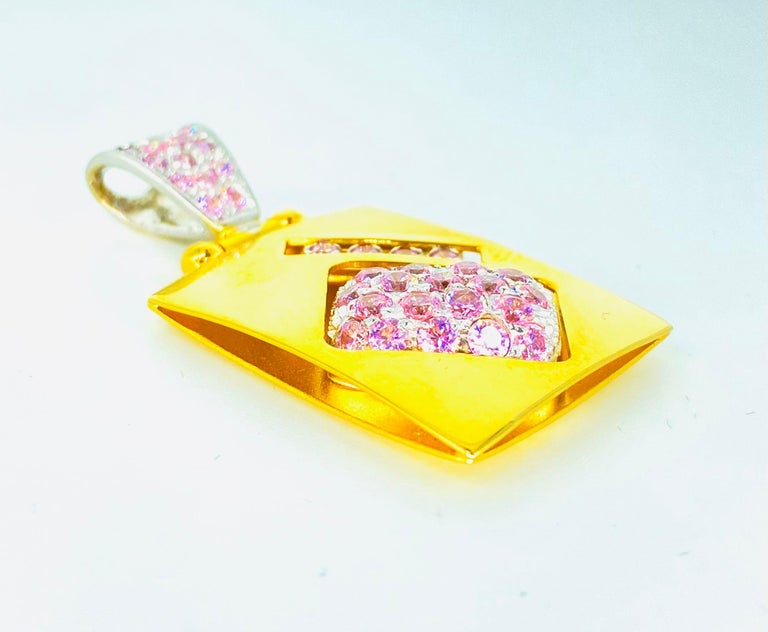 Sidra Abstract 3D Design 18k Gold Pendant For Sale at 1stDibs