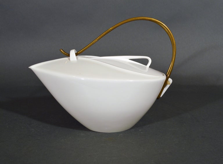 Siegmund Schütz Modernist Teapot, KPM, Berlin, circa 1956 at 1stDibs