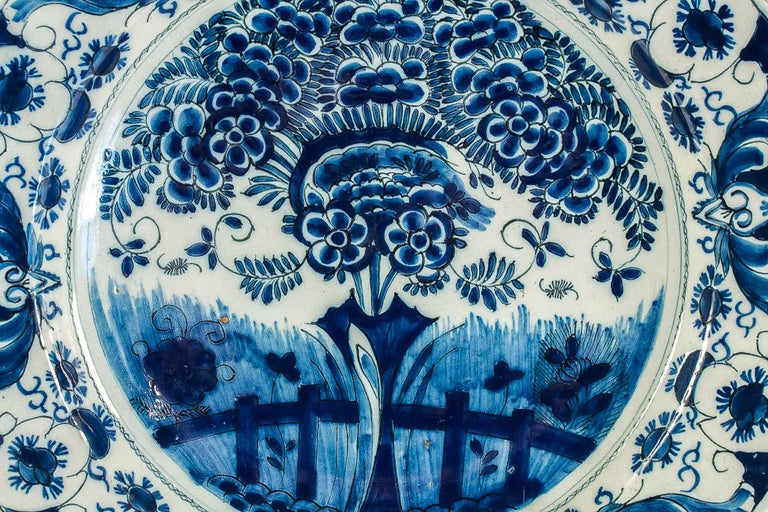 Sign by Claw 490 Brand, Early 18th Century, Pair of Faience Delft Round ...