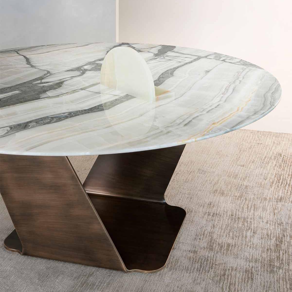 Signature Round Table For Sale at 1stDibs