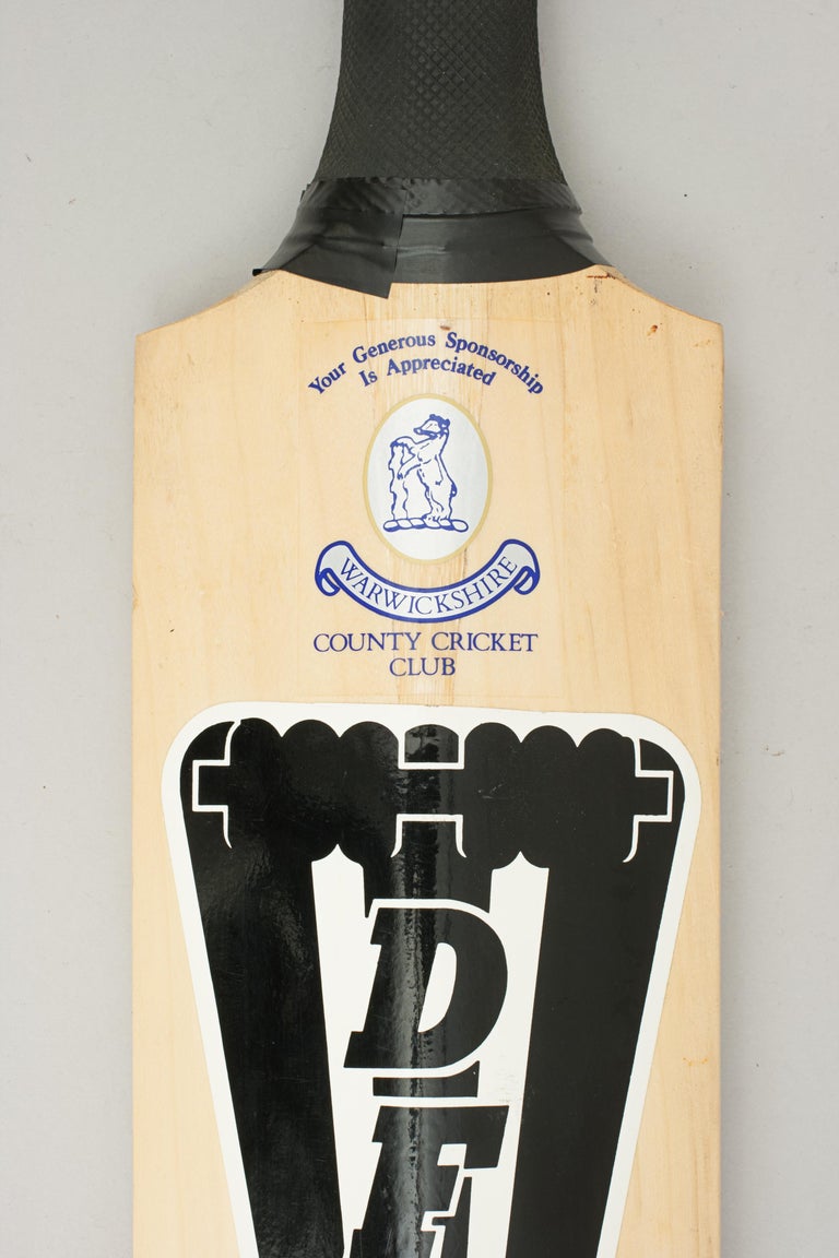 Signed Cricket Bat by the 1990 England and New Zealand Cricket Teams at ...